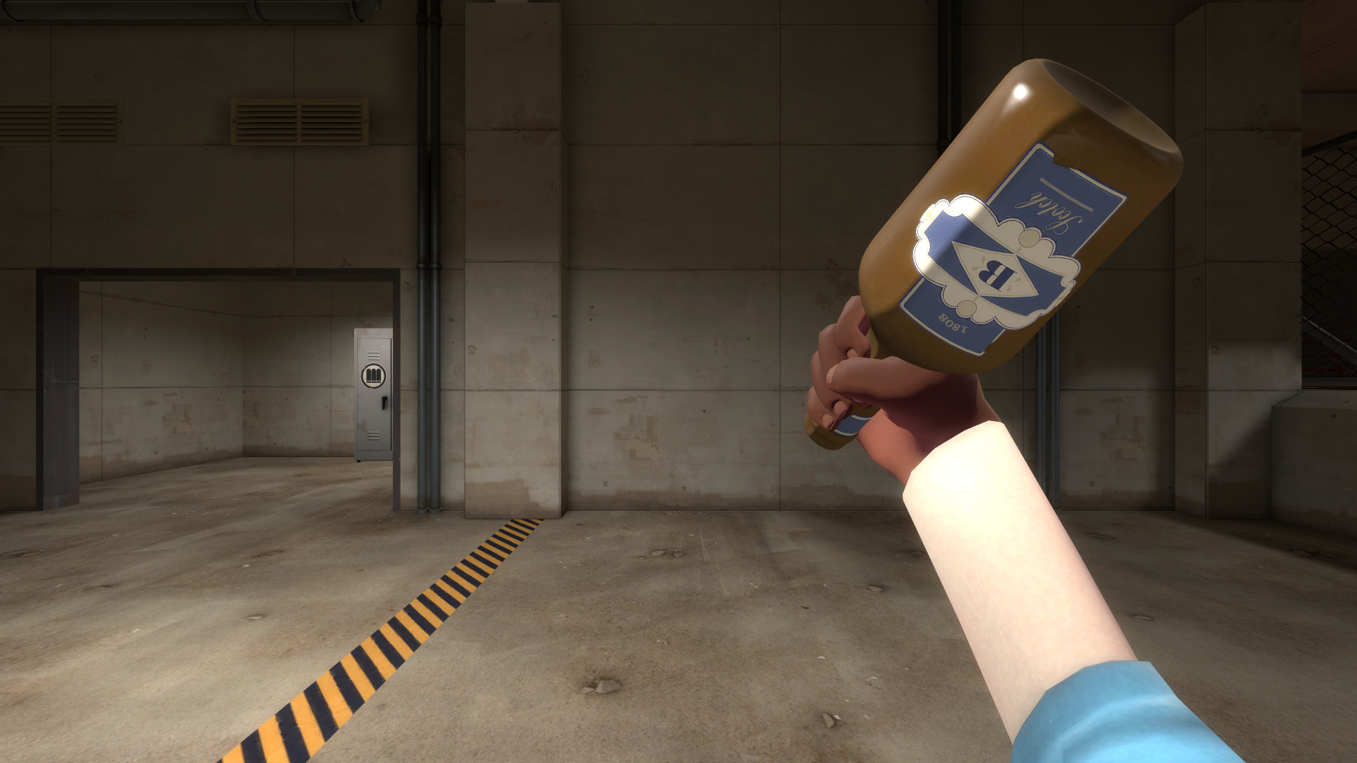 Team-Coloured Bottles Mod for Team Fortress 2 Classified | TF2Classic Mods