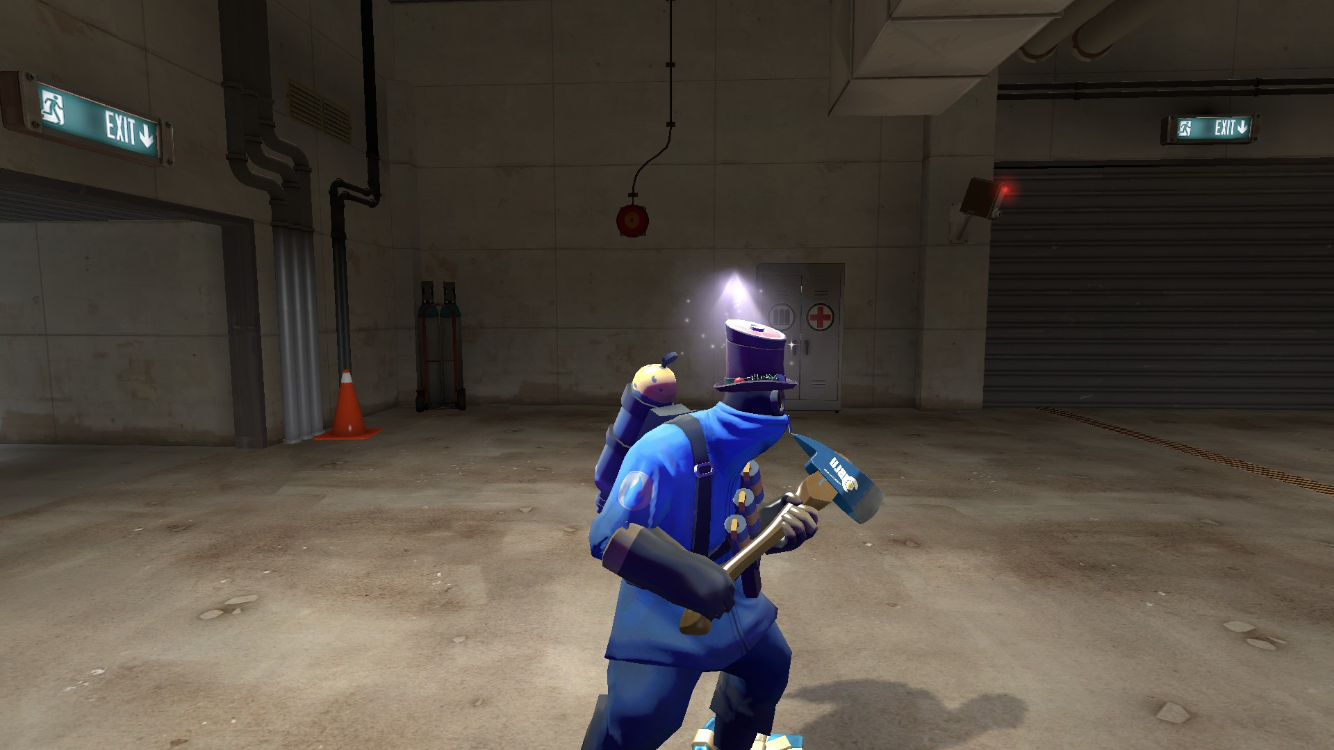 RED vs BLU Pyro axe [Team Fortress 2] [Mods]