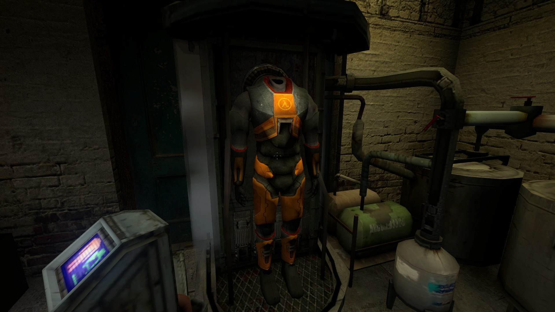 Improved default HEV Suit Mod for Half-Life 2 | HL2 Mods