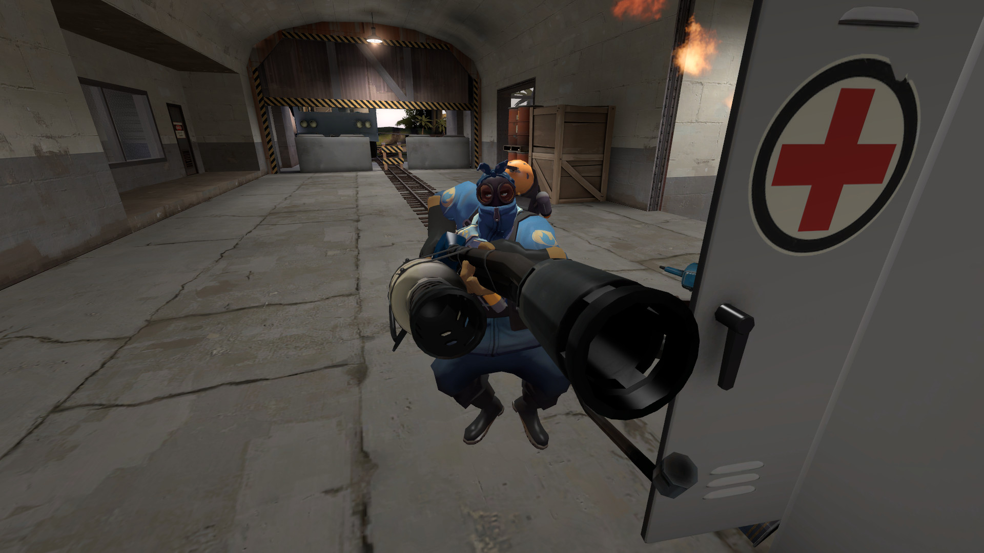Pyro With Clear Goggles (Live TF2 Version!) [Team Fortress 2] [Mods]