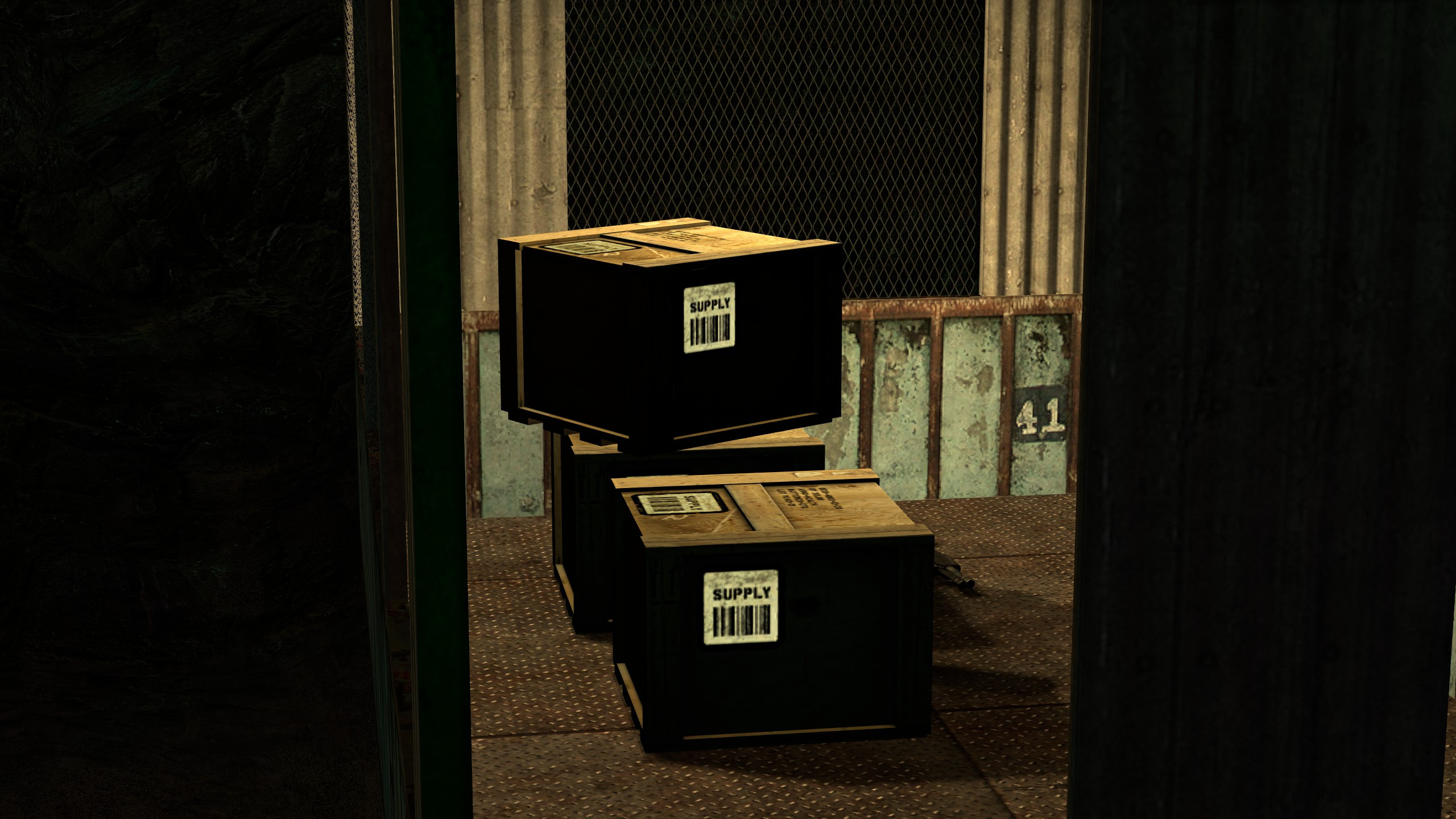 Self Illuminated Item Crates Mod for Half-Life 2 | HL2 Mods