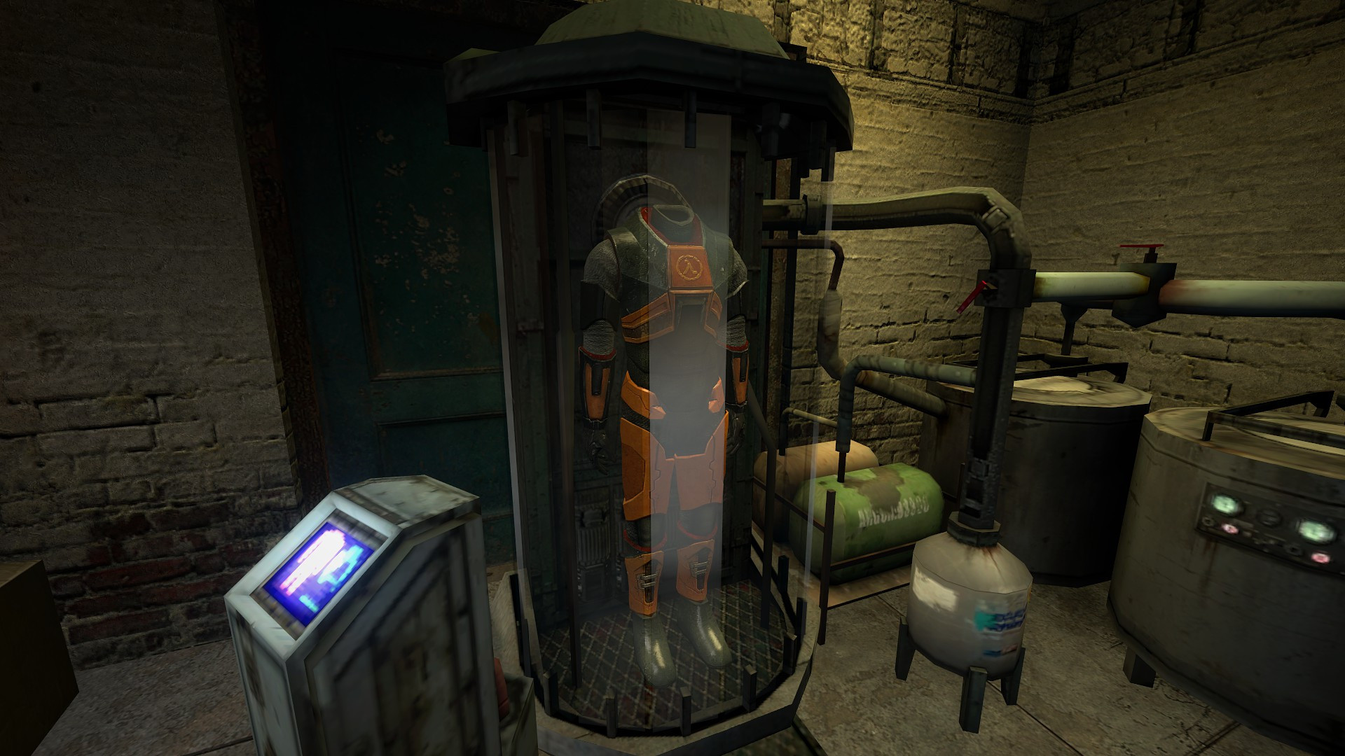 Romka HEV Suit Mod for Half-Life 2 | HL2 Mods