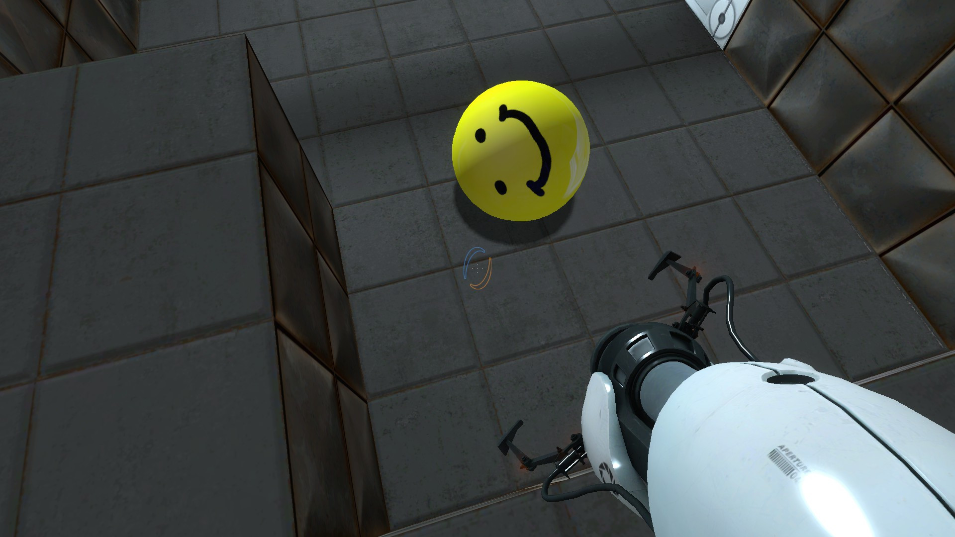 Smiley Ball over Companion Sphere [Portal] [Mods]
