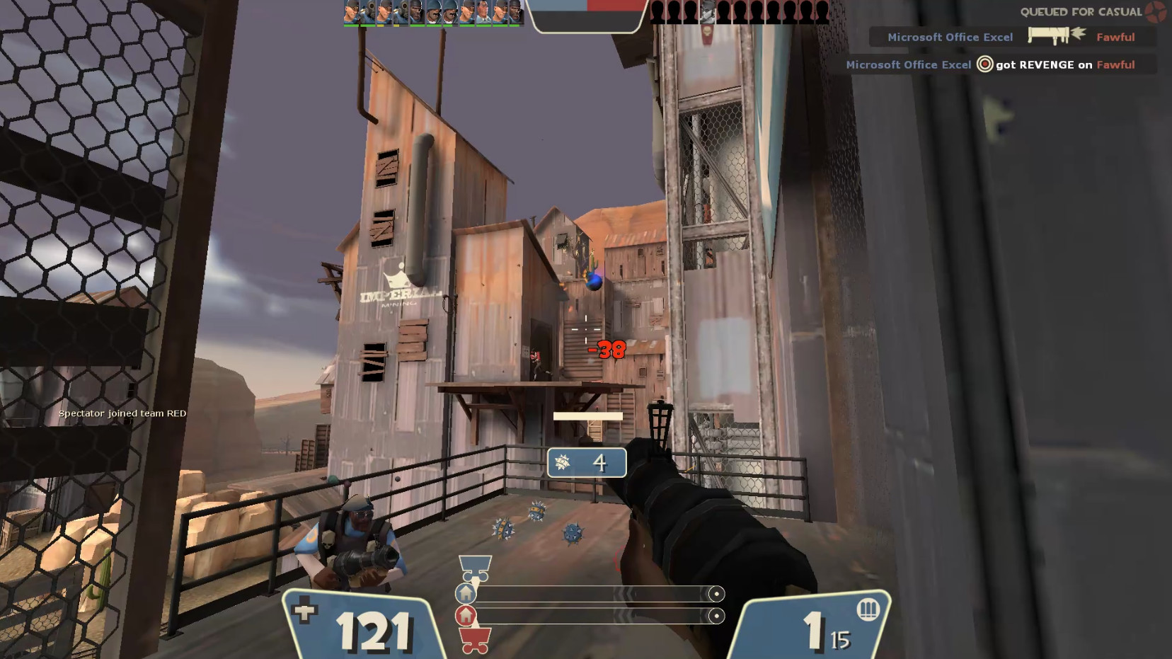 Middle Mann Centered Default HUD [Team Fortress 2] [Mods]