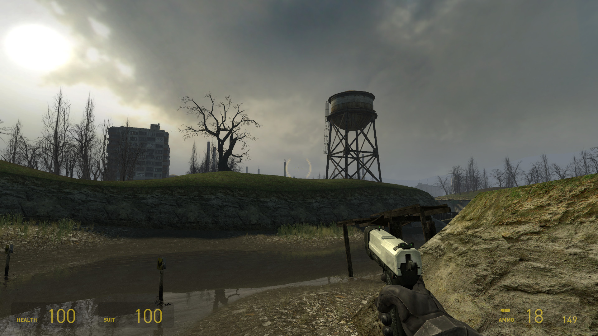 High-Res worldmodel styled pistol Mod for Half-Life 2 | HL2 Mods